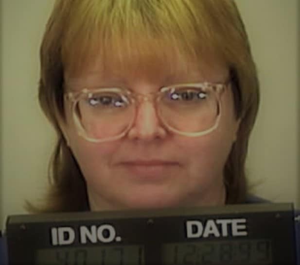 Burning Down the House: Robin Lee Row (ad free) - Tiegrabber