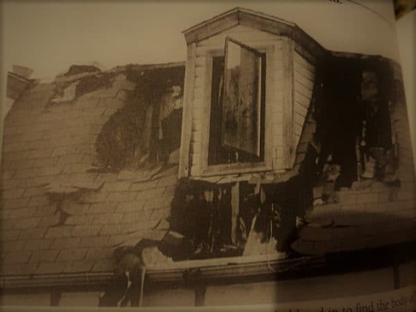 Burning Down the House: Robin Lee Row - Tiegrabber